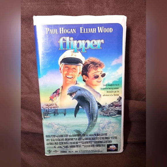 MCA/Universal Home Video | Media | 996 Flipper Vhs Movie | Poshmark